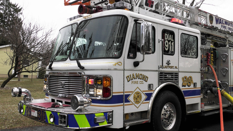 Northampton & Lehigh County firefighters battle house fire in Lehigh ...